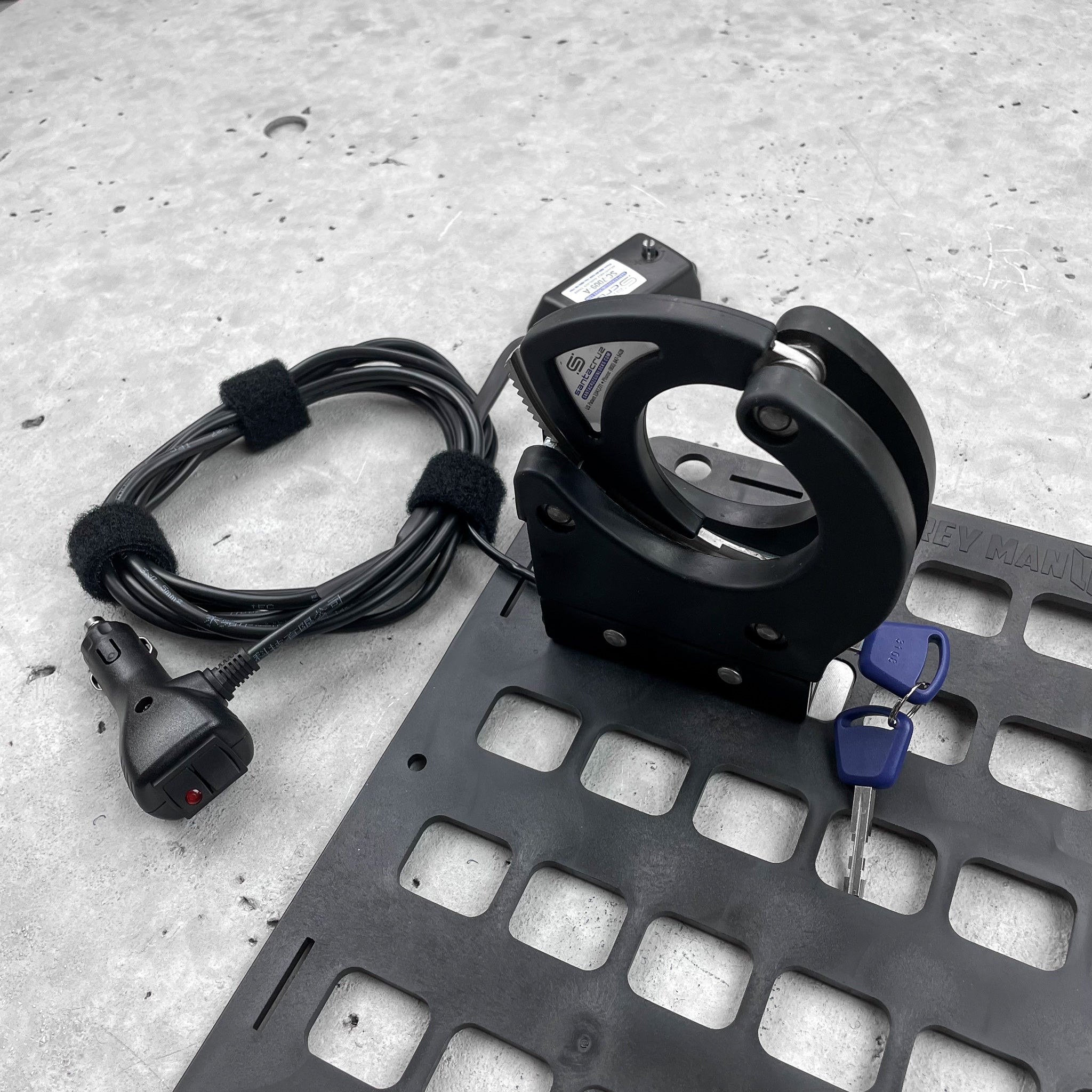 AR15 Locking Mount | Locking Rifle Clamp | Rifle Lock